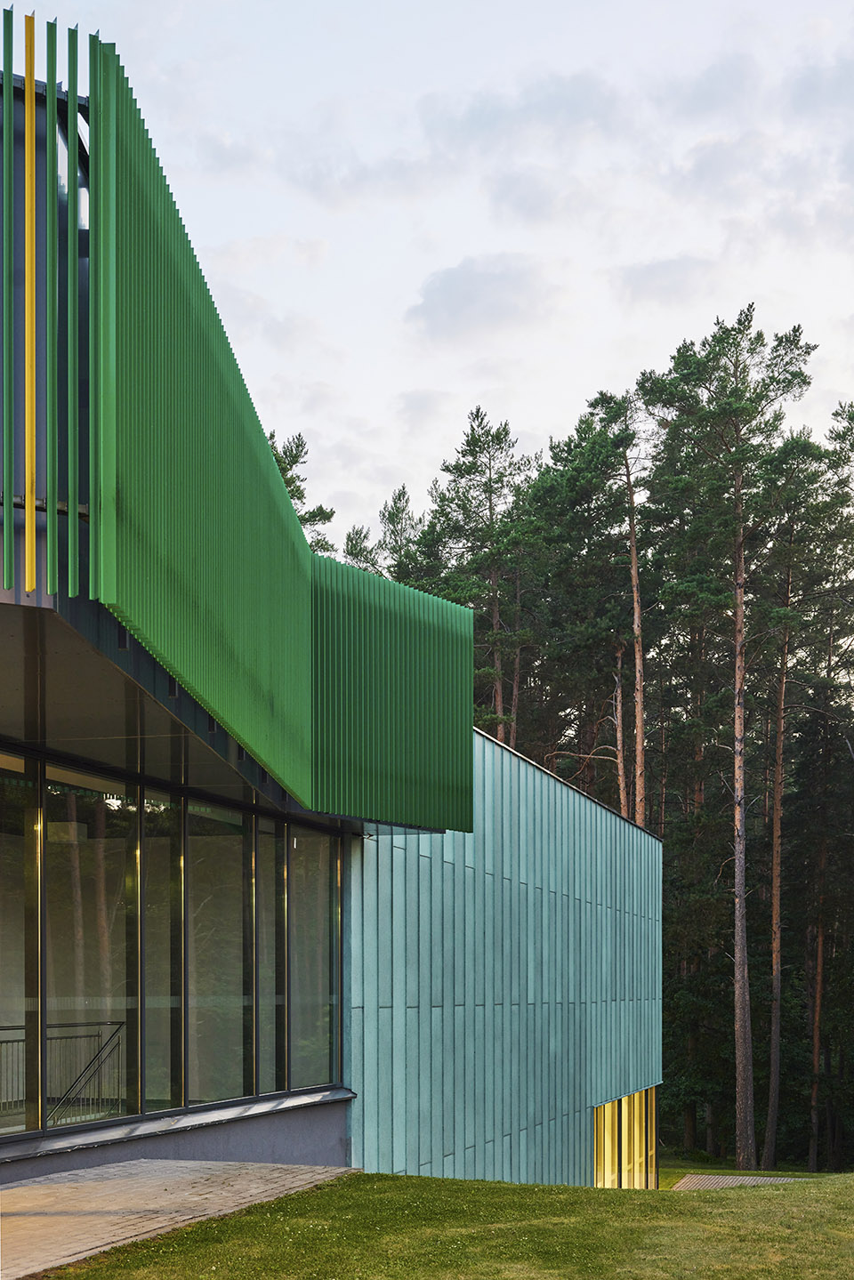 Sportsmen training center in Druskininkai by Architektūros linija - 谷德设计网