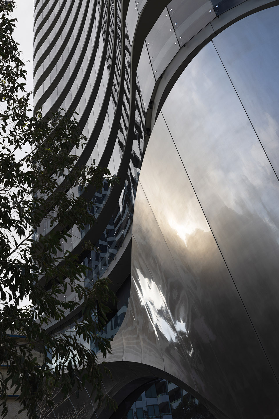 272 Hedges Avenue Pedestal, Mermaid Beach, Gold Coast by CONTRERAS EARL ...