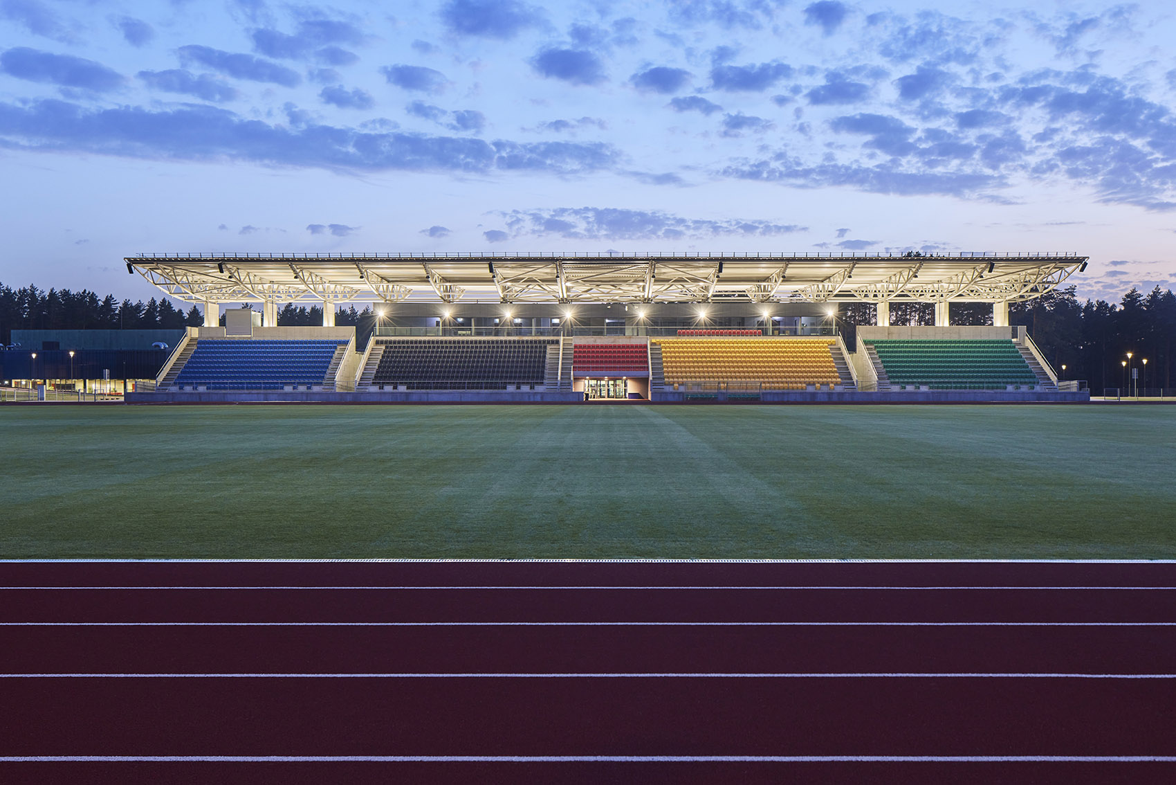 Sportsmen training center in Druskininkai by Architektūros linija - 谷德设计网