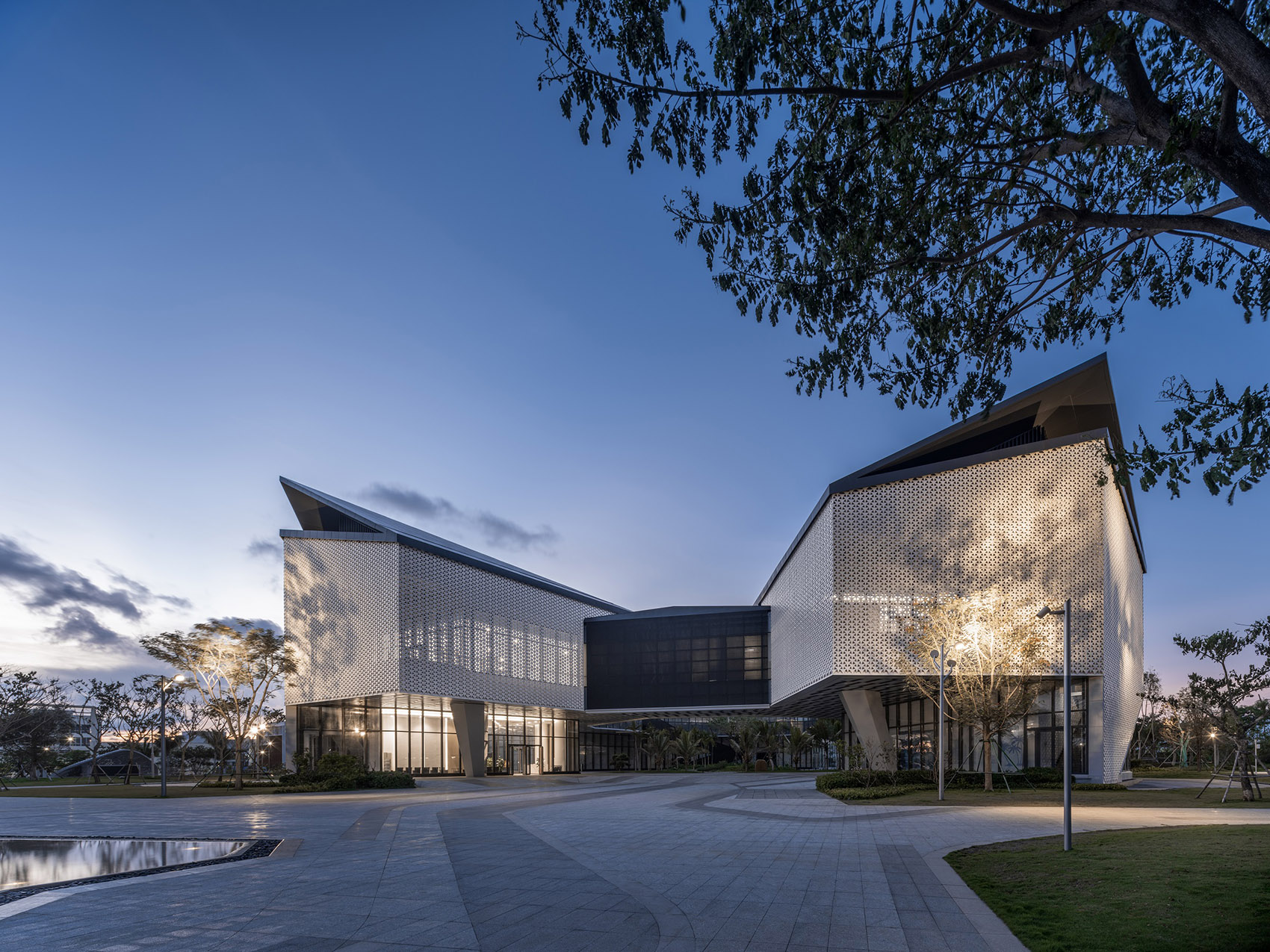 Yazhou Bay Science & Technology City Industry Promotion Center, Sanya ...