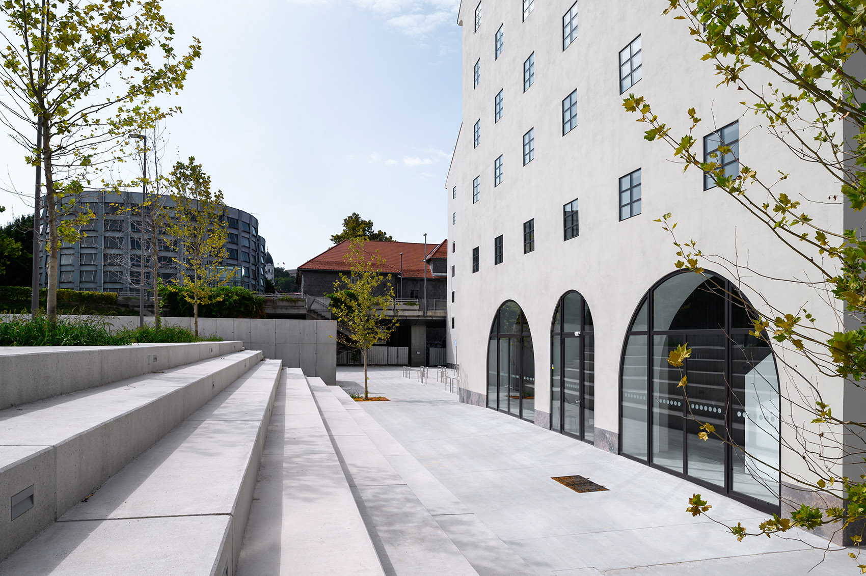 Cukrarna Gallery, Slovenia by SCAPELAB - 谷德设计网