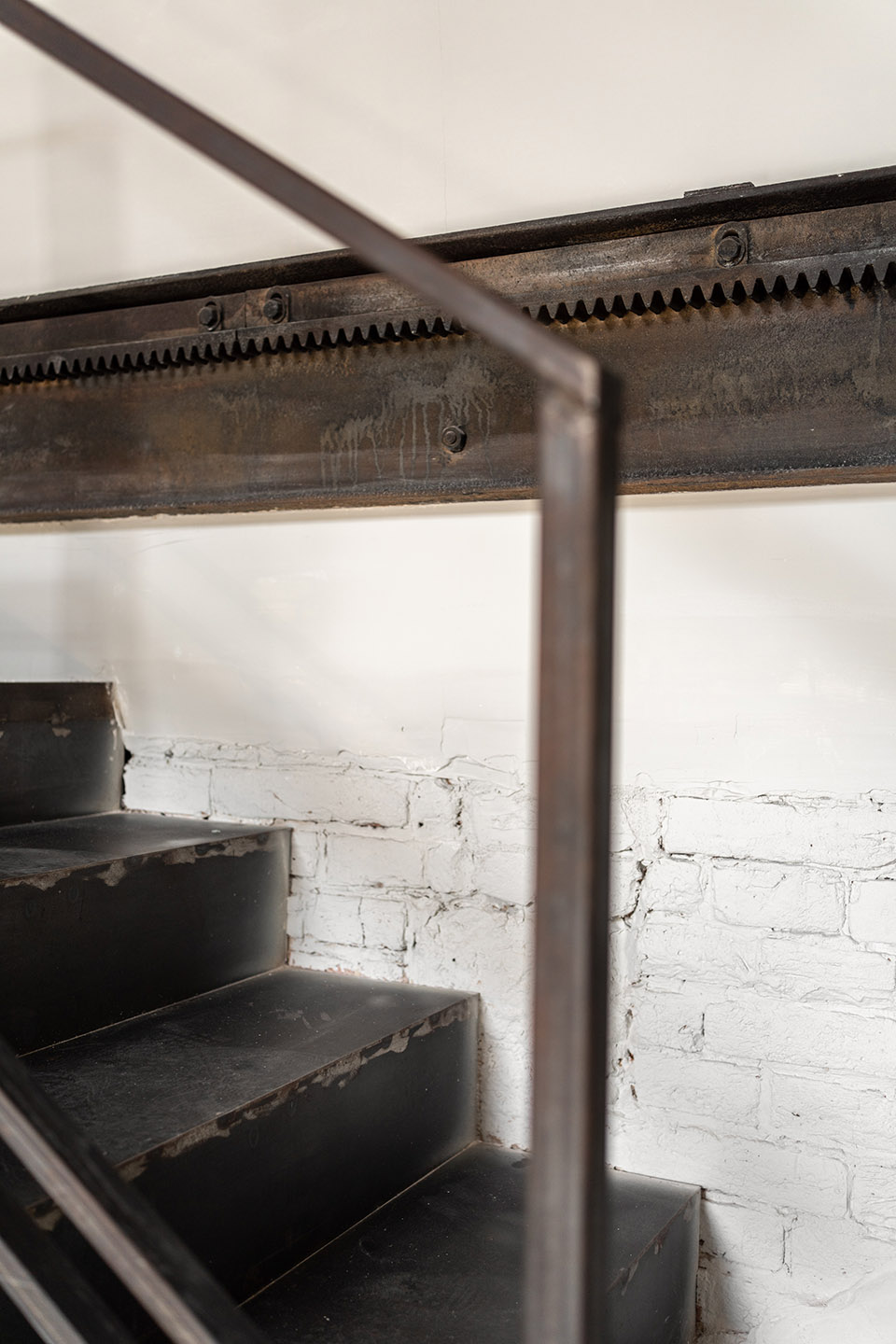 Enzym Factory Renovation by replus design bureau - 谷德设计网