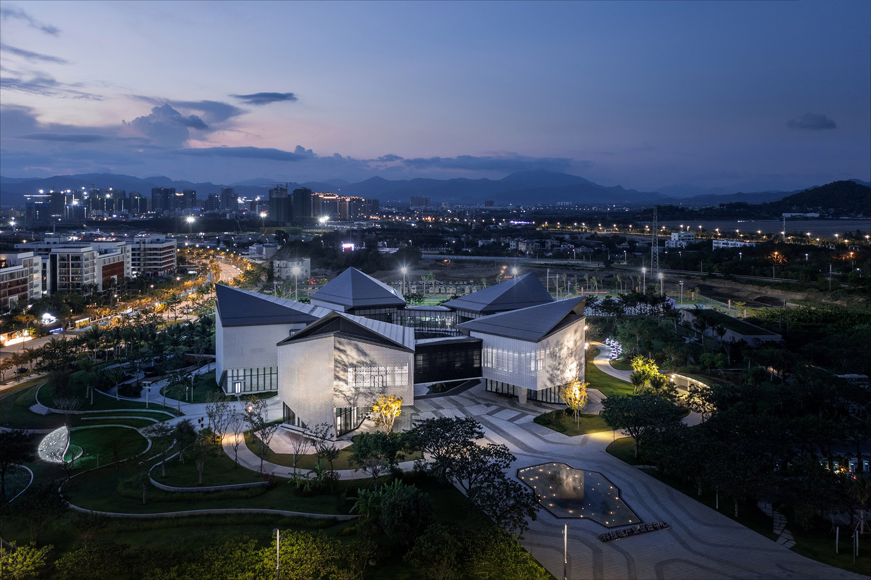 Yazhou Bay Science & Technology City Industry Promotion Center, Sanya ...