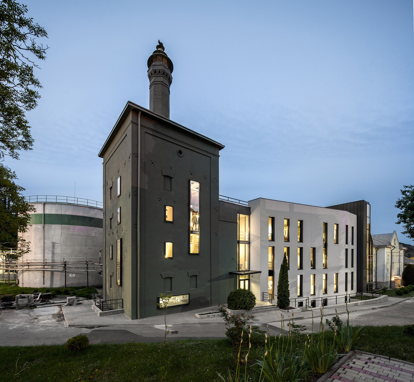 Enzym Factory Renovation by replus design bureau - 谷德设计网