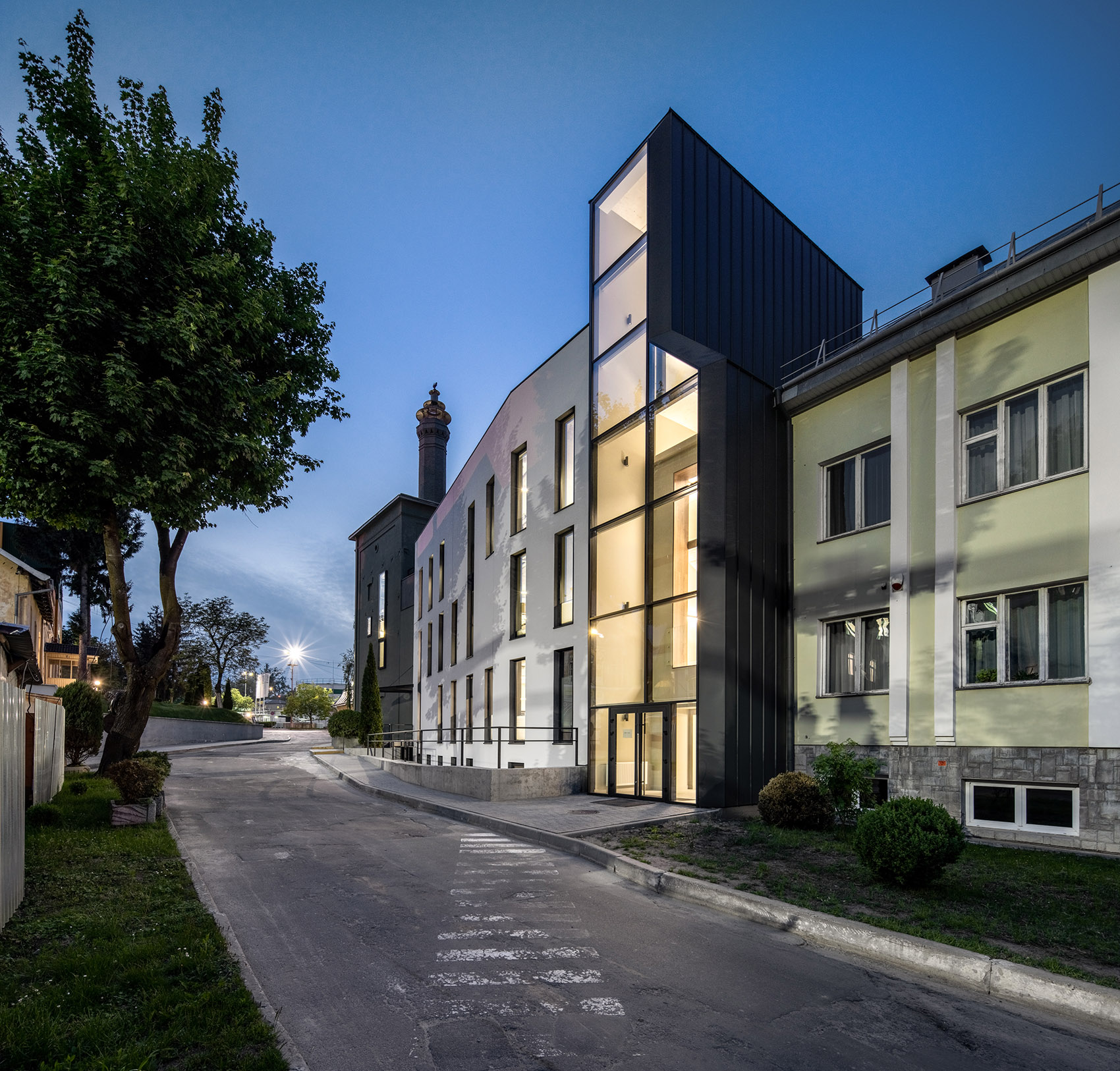 Enzym Factory Renovation by replus design bureau - 谷德设计网