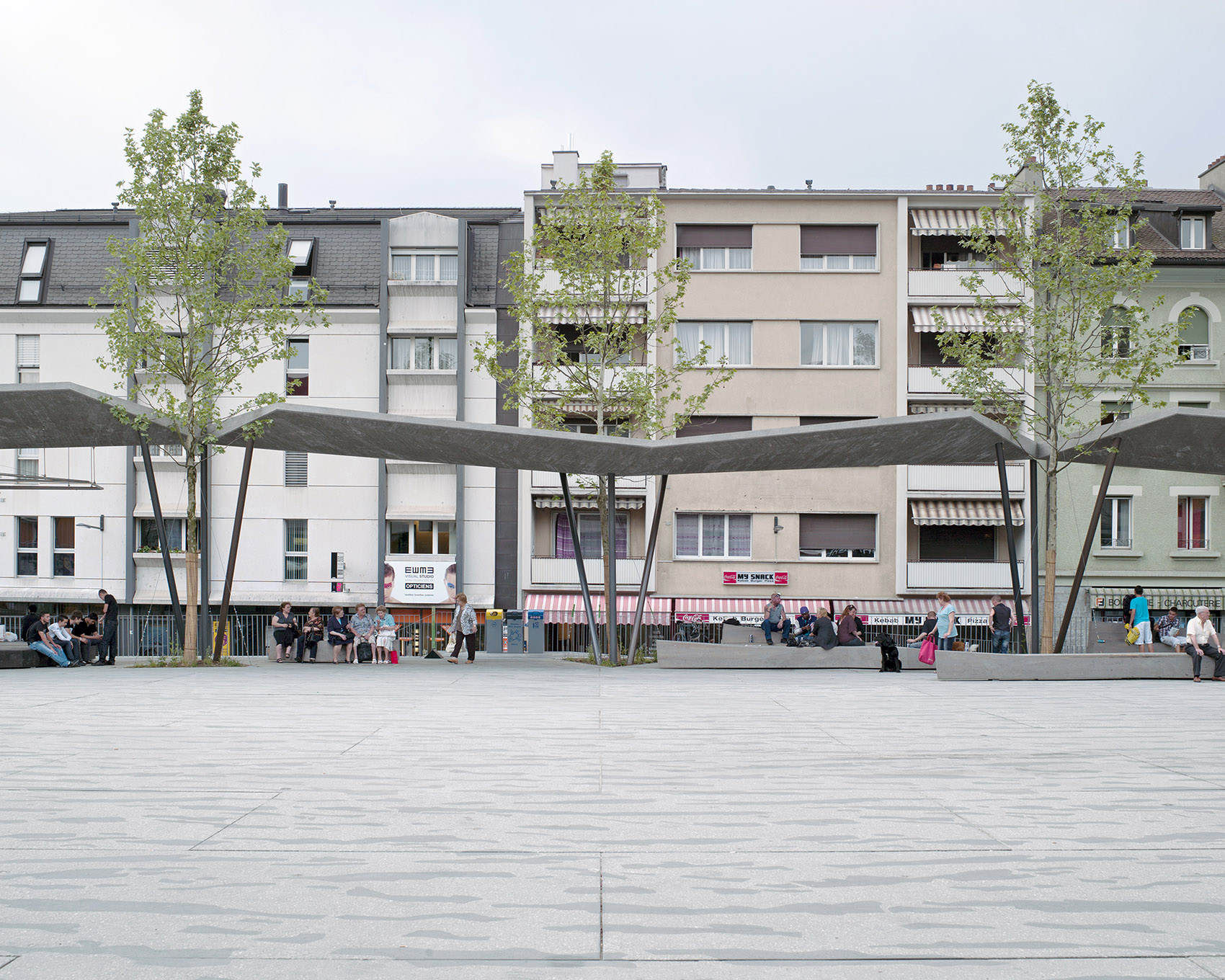 The New Cover of Renens’s Market Square by LOCALARCHITECTURE - 谷德设计网