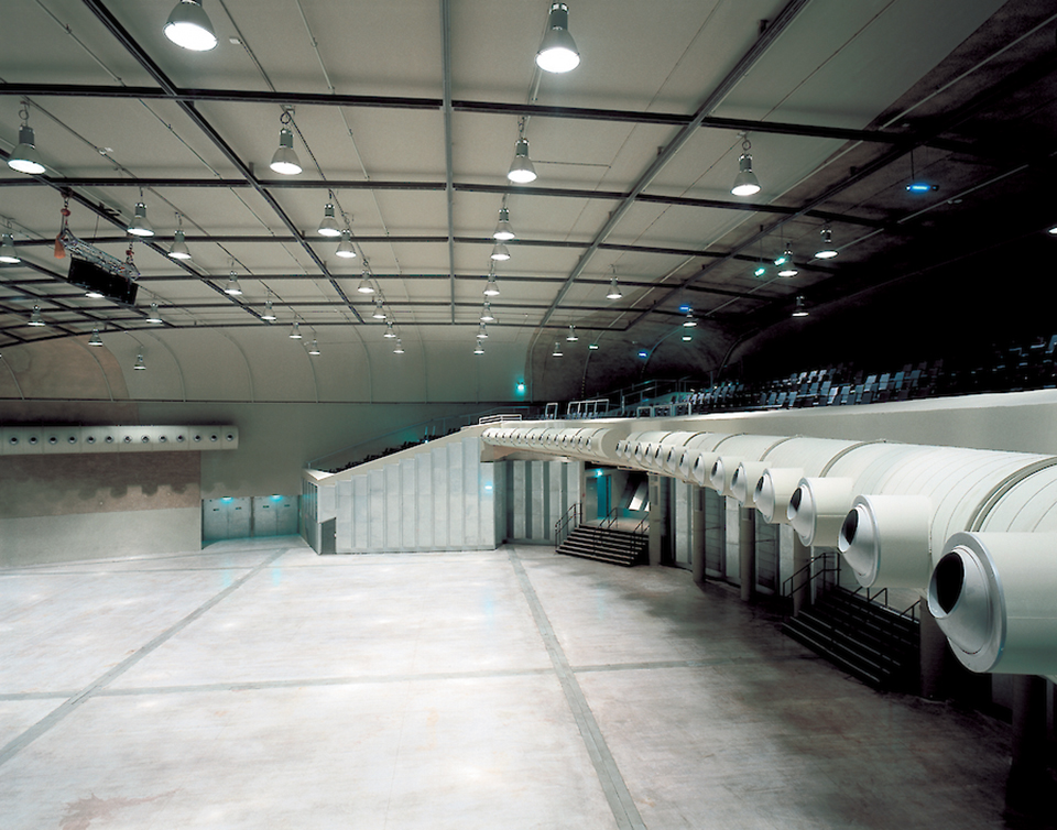 Apartment Building Gasometer B, Vienna, Austria by COOP HIMMELB(L)AU ...