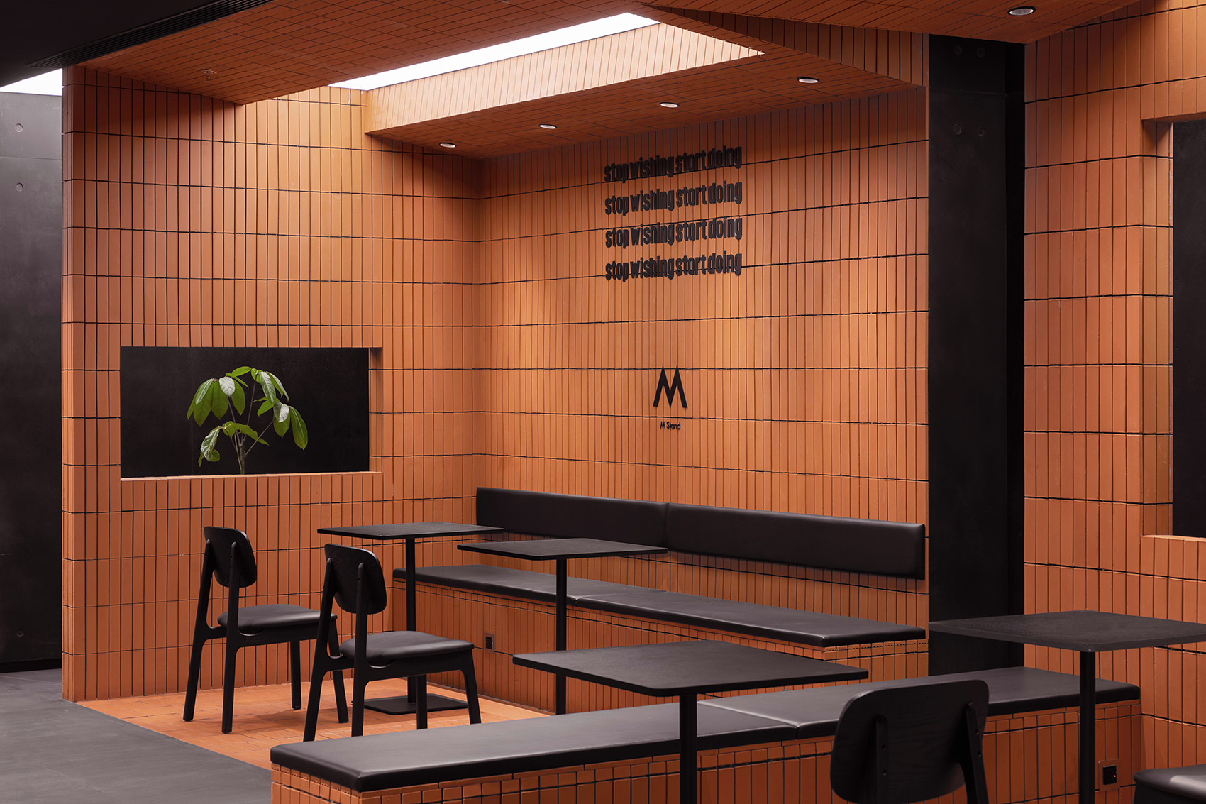 M Stand in K11 Shanghai by z15 studio - 谷德设计网