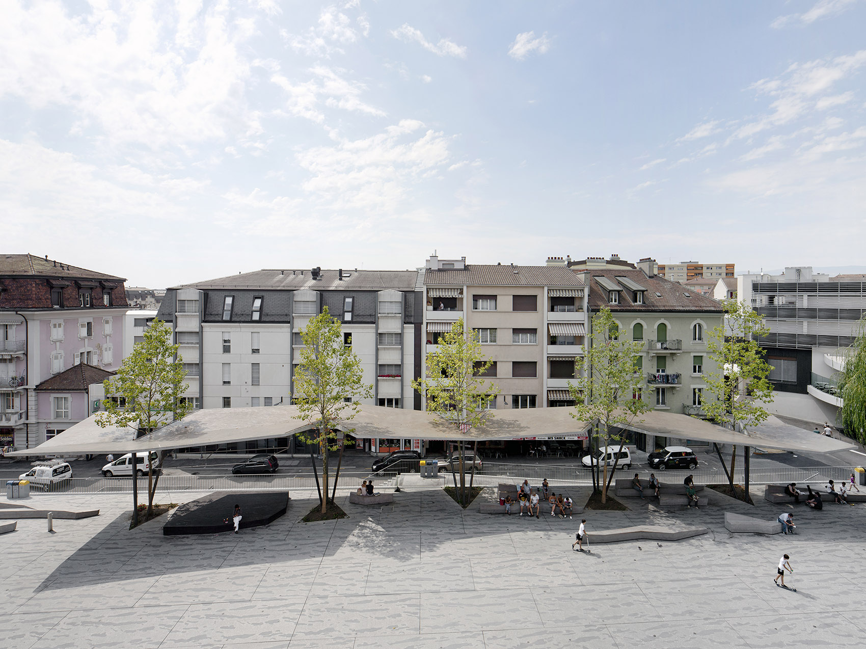 The New Cover of Renens’s Market Square by LOCALARCHITECTURE - 谷德设计网