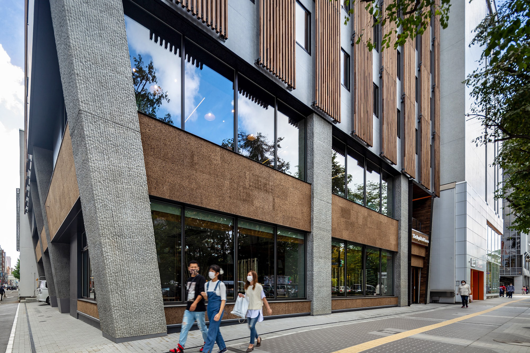 The Royal Park Canvas Sapporo Odori Park by Mitsubishi Jisho Design - 谷德设计网