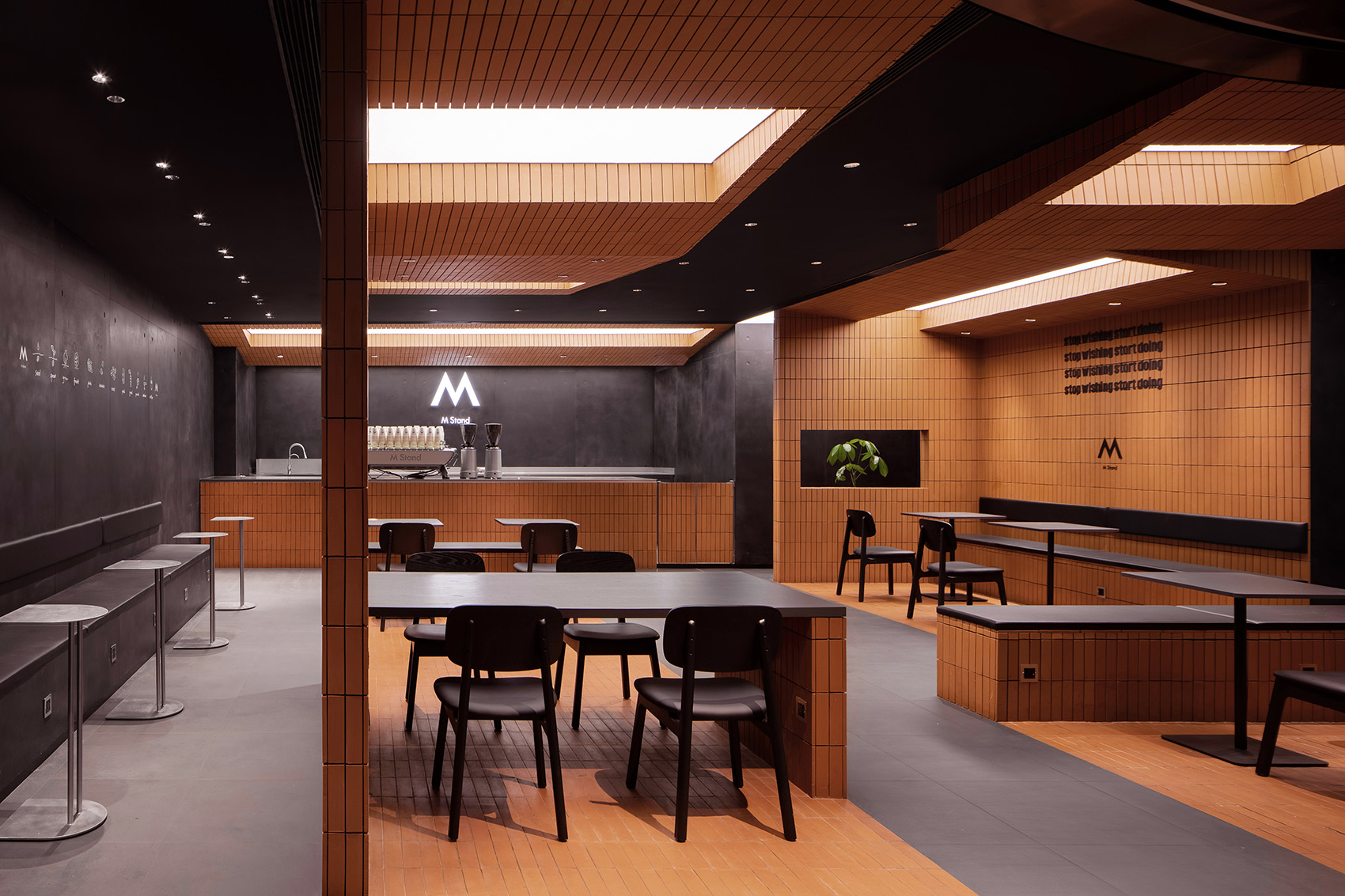 M Stand in K11 Shanghai by z15 studio - 谷德设计网