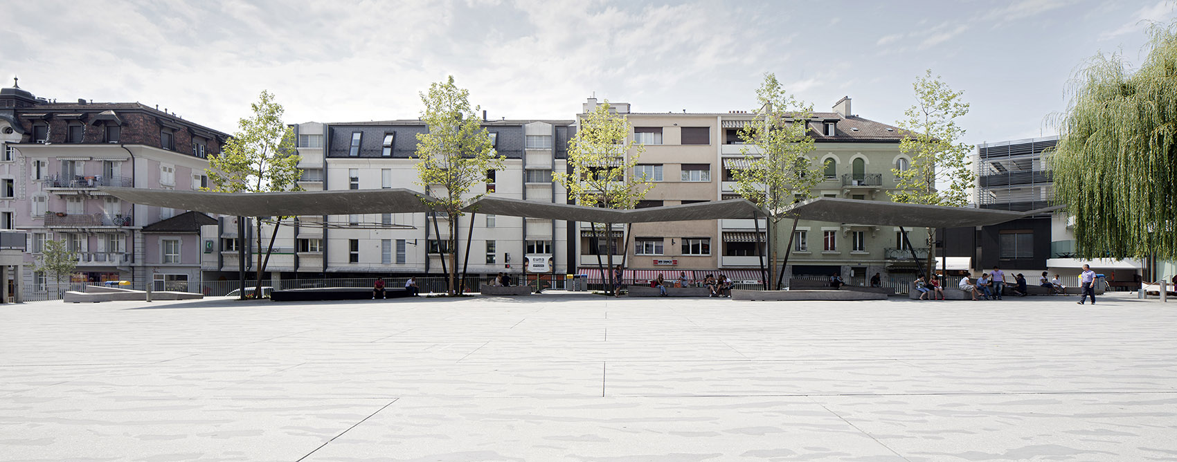 The New Cover of Renens’s Market Square by LOCALARCHITECTURE - 谷德设计网