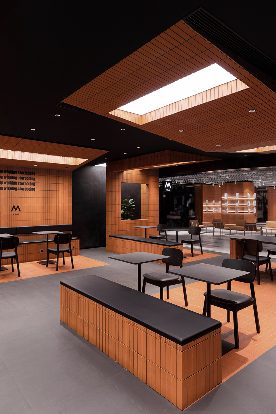 M Stand in K11 Shanghai by z15 studio - 谷德设计网