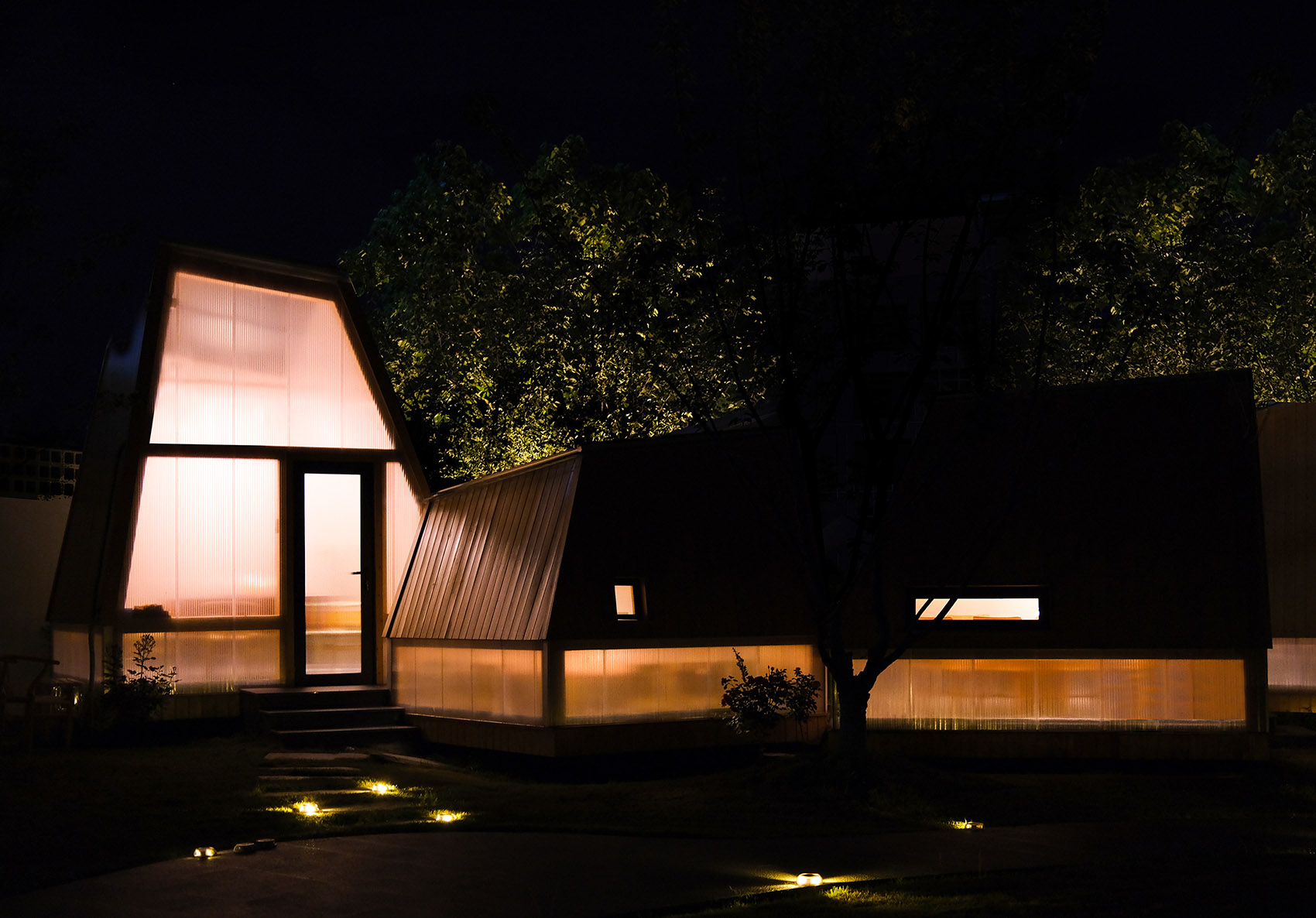 Courtyard restaurant in our village by Someone Studio - 谷德设计网