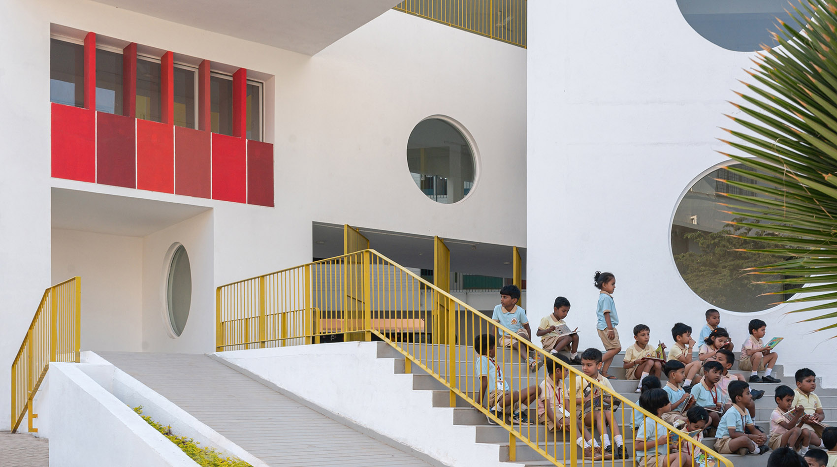 Sanskruti Pre-primary School by Shreyas Patil Architects - 谷德设计网
