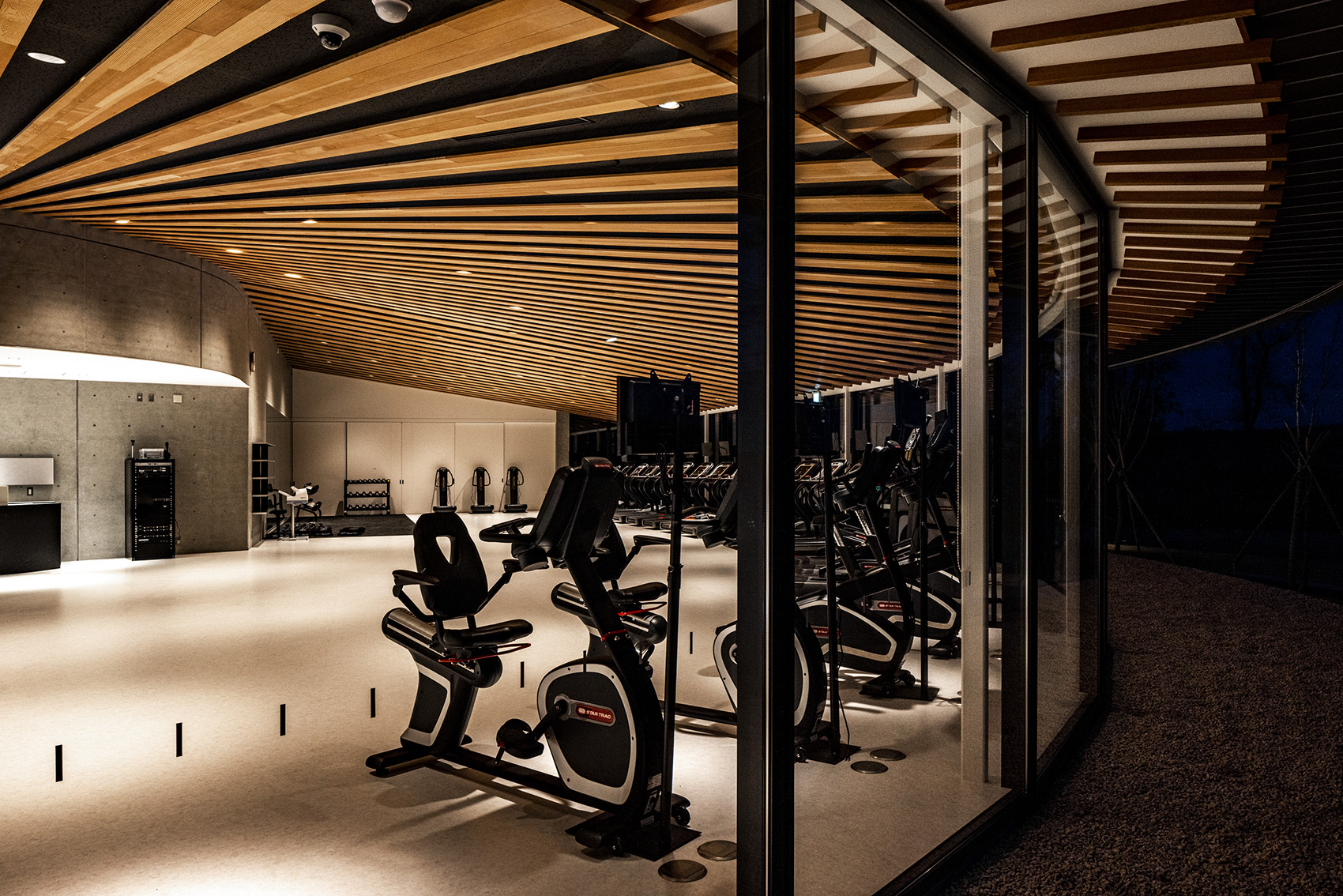 Mito City Shimoirino Health Promotion Center by MIKAMI Architects - 谷德设计网