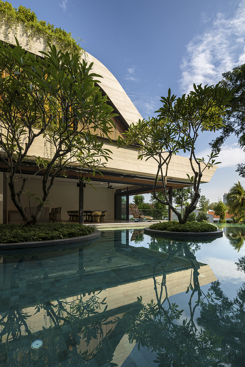 Water Garden House by Wallflower Architecture + Design - 谷德设计网