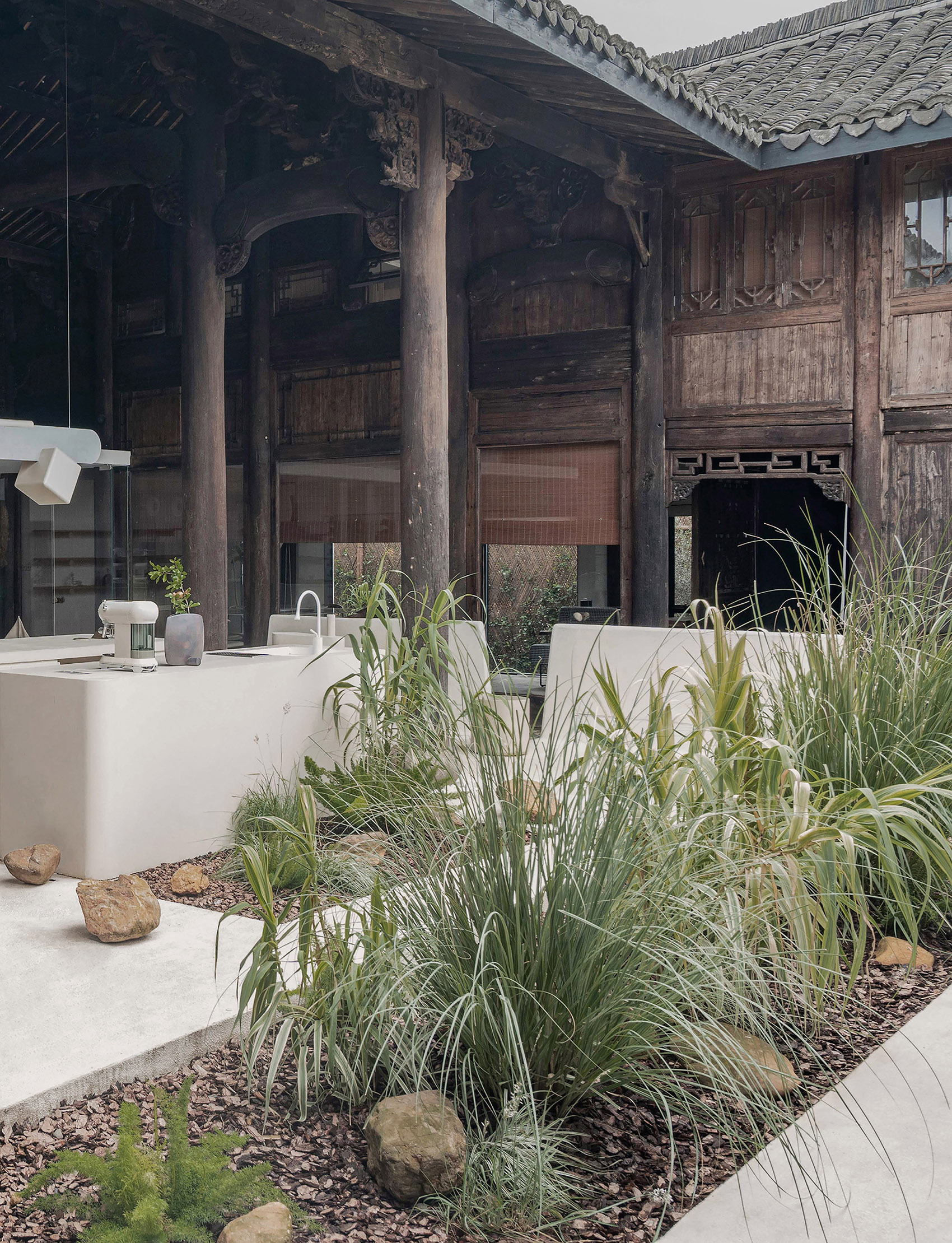 Renovation of old buildings in Longwu, Hangzhou by Outlooker Design - 谷德设计网