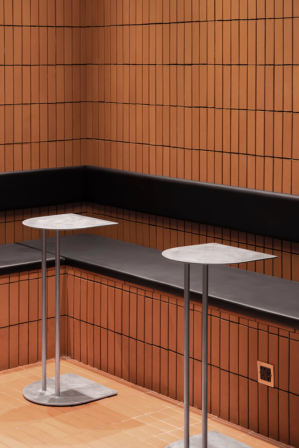 M Stand in K11 Shanghai by z15 studio - 谷德设计网