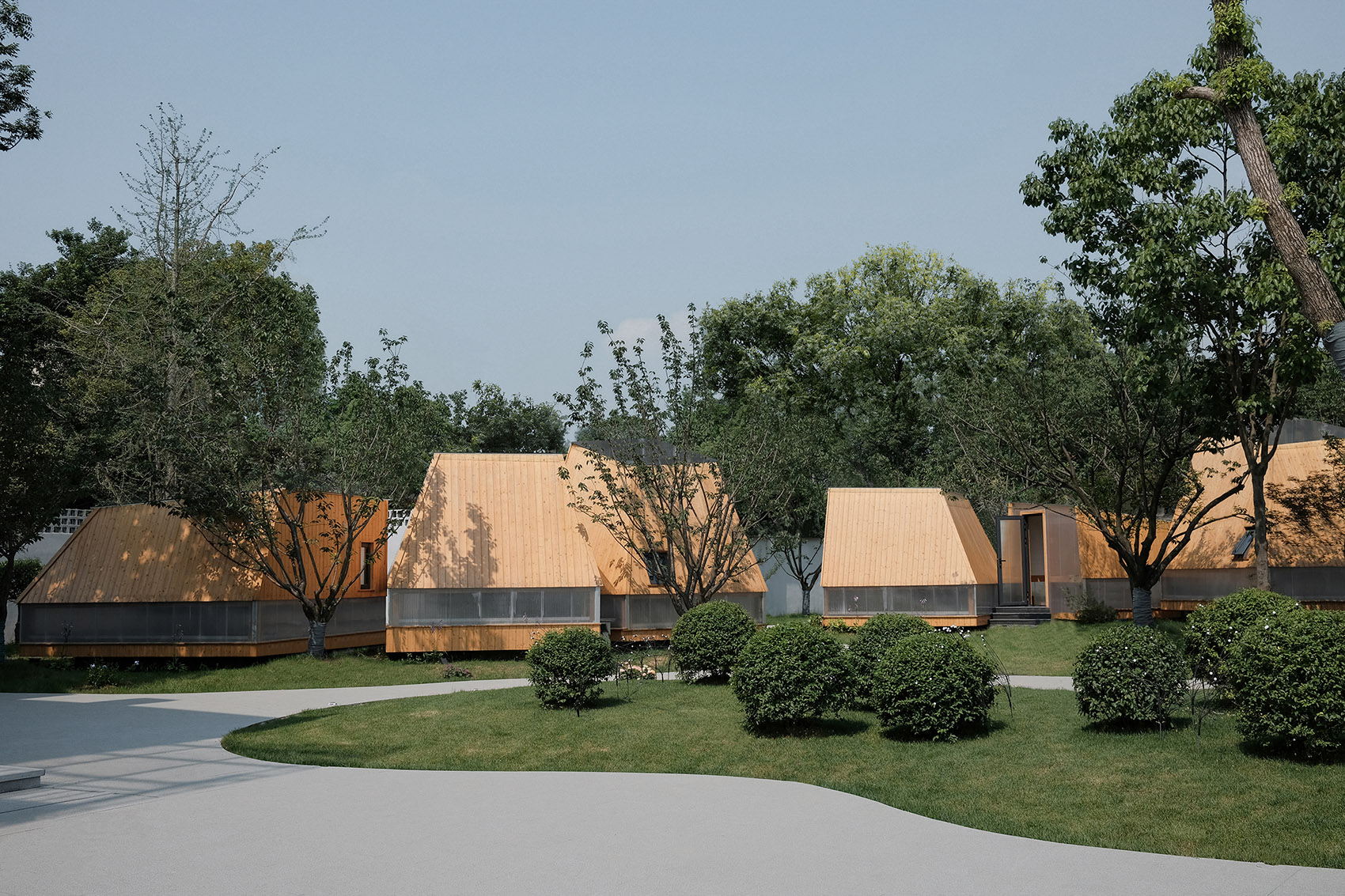 Courtyard restaurant in our village by Someone Studio - 谷德设计网