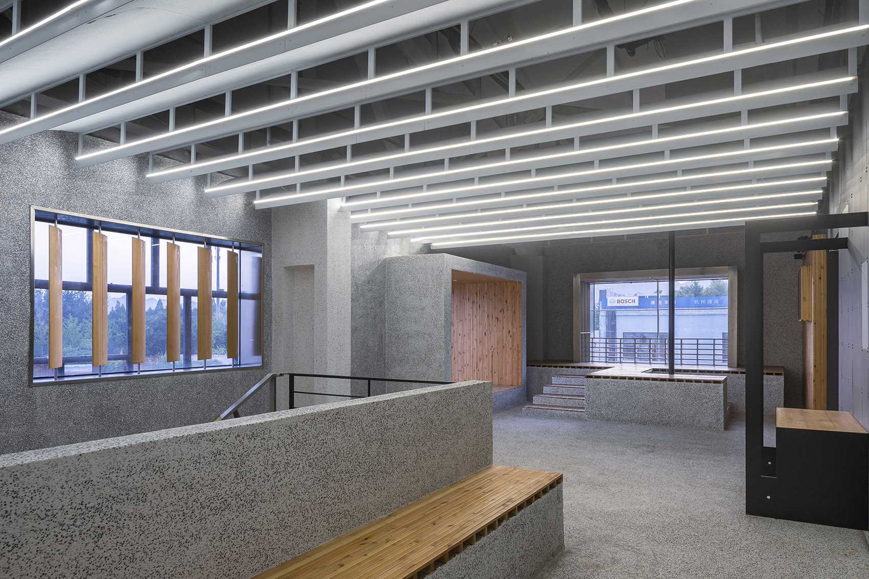 Light-chasing Containers: Transformation of the Front Hall of Tianmei ...