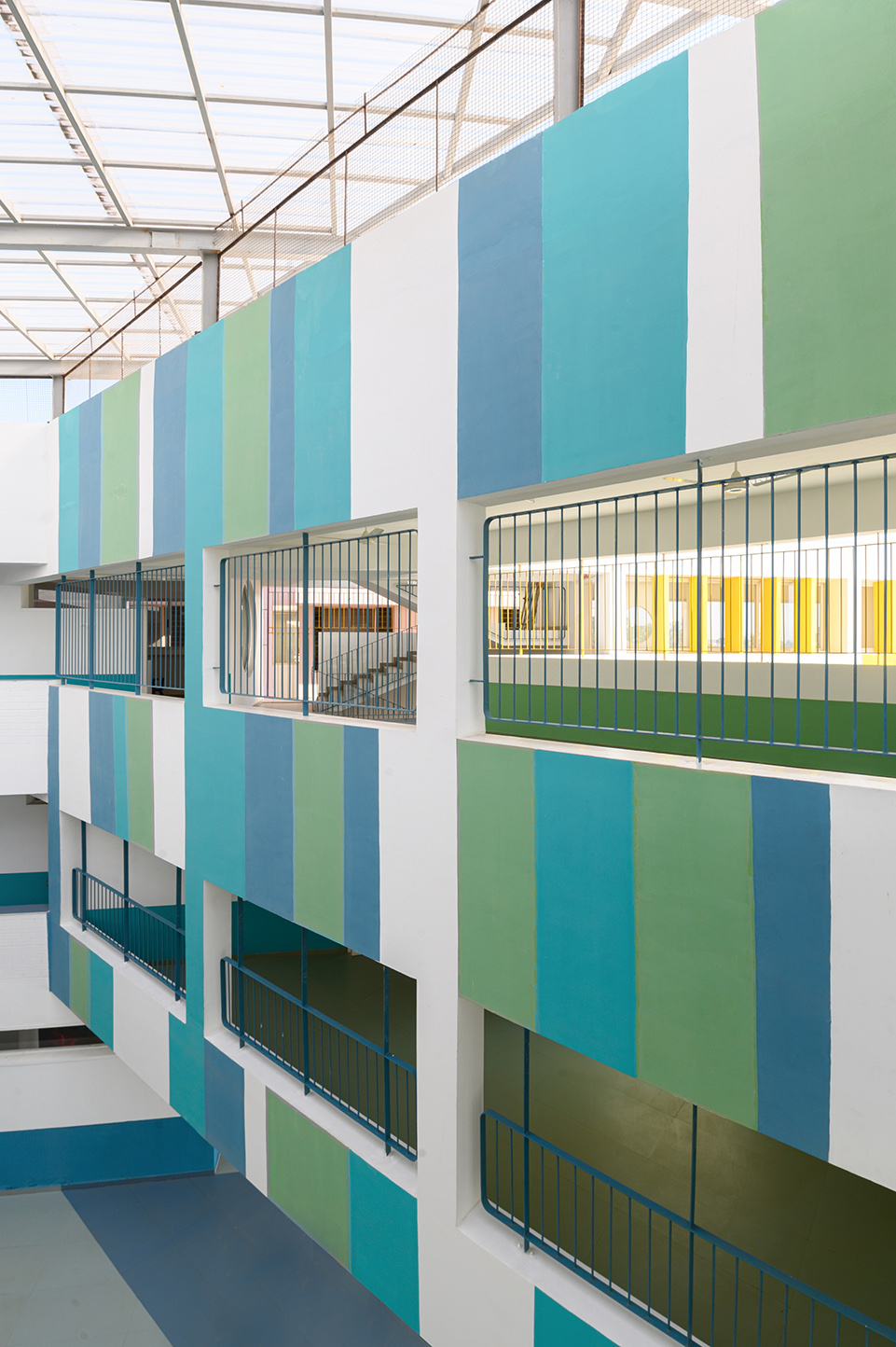 Sanskruti Pre-primary School by Shreyas Patil Architects - 谷德设计网