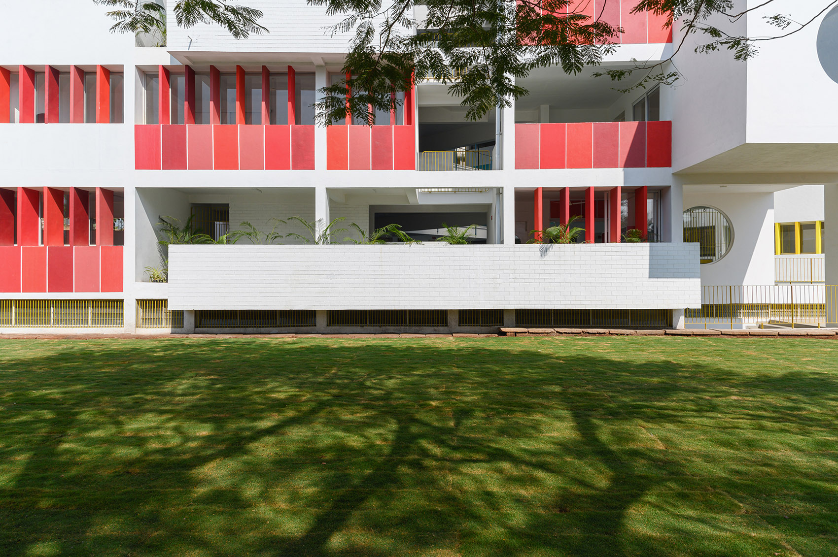Sanskruti Pre-primary School by Shreyas Patil Architects - 谷德设计网