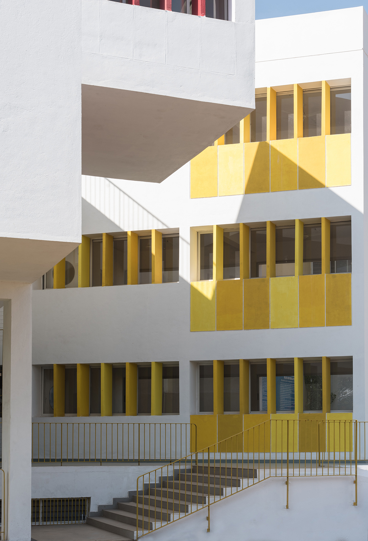 Sanskruti Pre-primary School by Shreyas Patil Architects - 谷德设计网