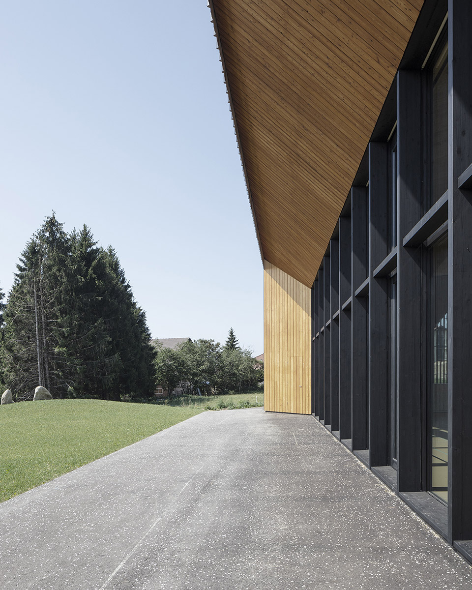 Community Hall in Le Vaud by LOCALARCHITECTURE - 谷德设计网