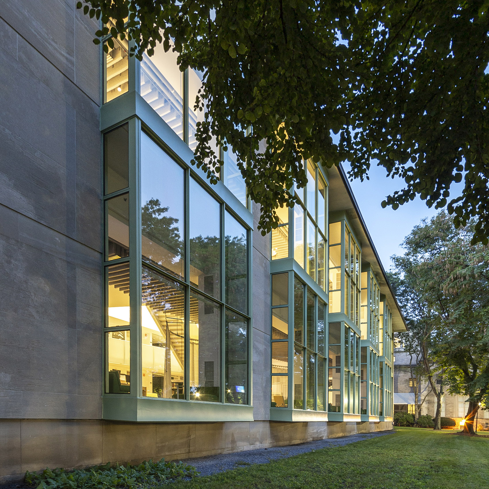 Hayden Library by Kennedy & Violich Architecture - 谷德设计网