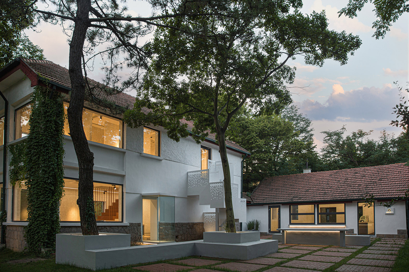 The 21 Gallery, Art Gallery and Art Collection, China by SLSC Artwork ...