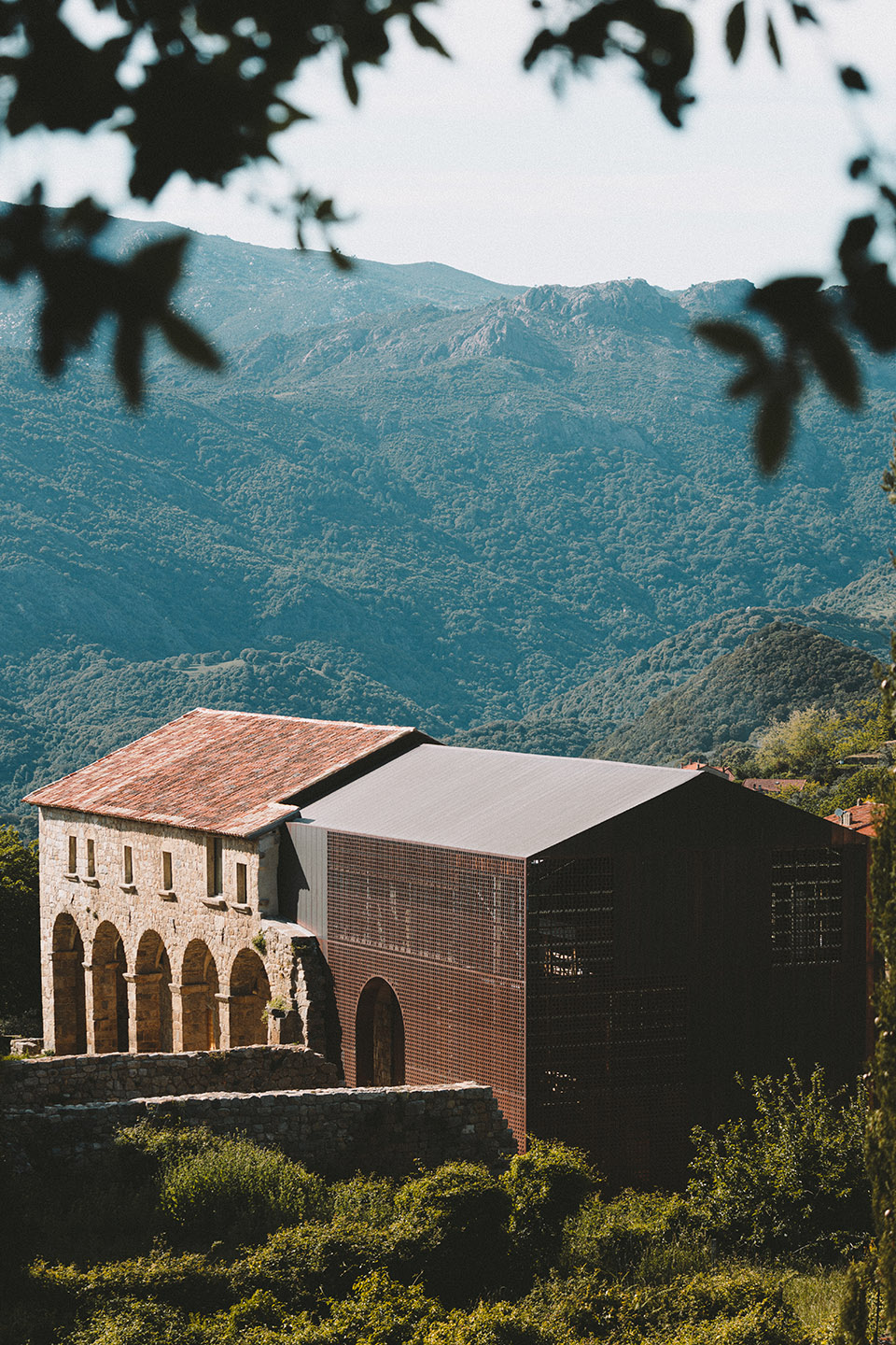 Rehabilitation & extension of the Convent Saint-François by Amelia ...