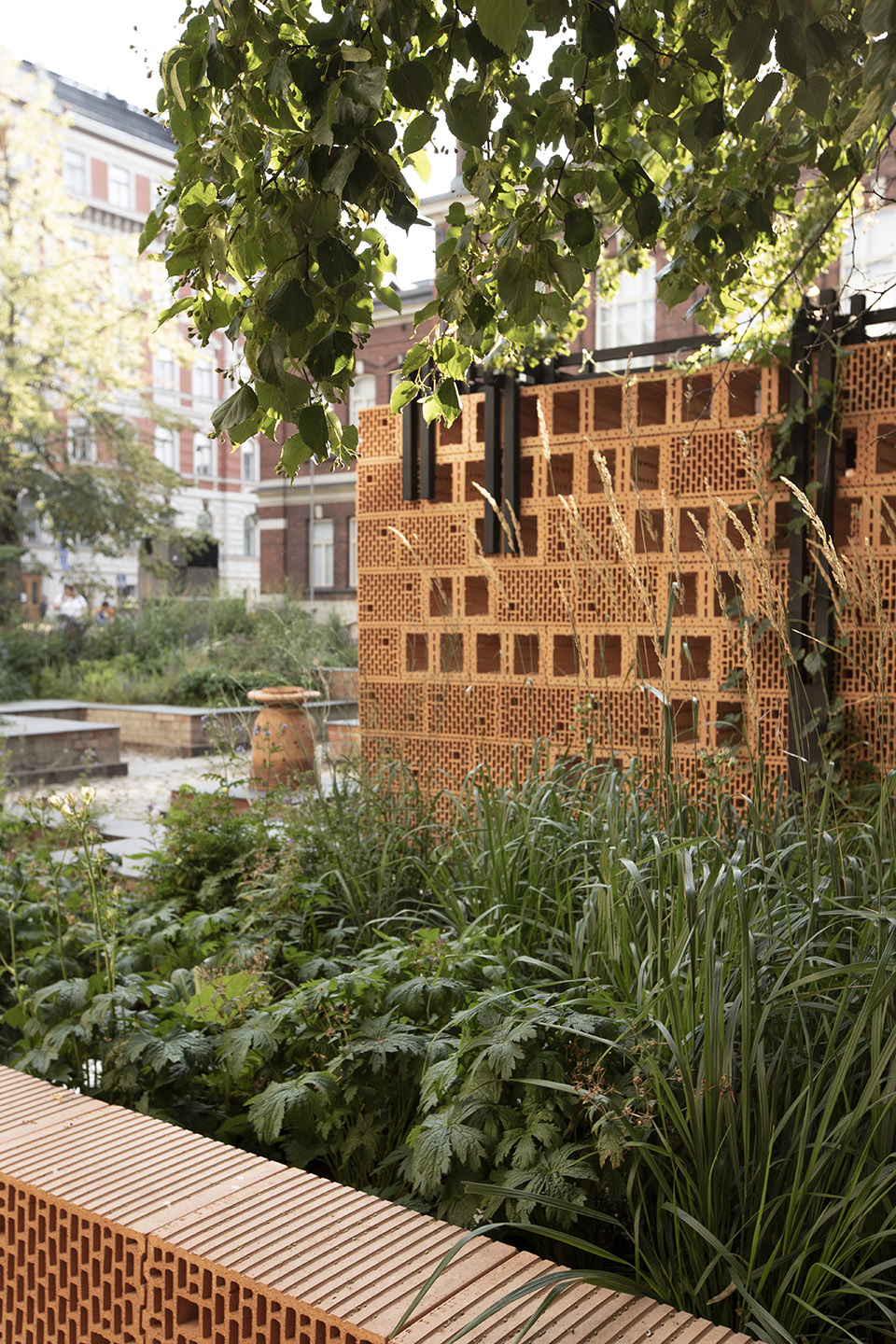 Alusta Pavilion, Helsinki by Suomi/Koivisto Architects - 谷德设计网