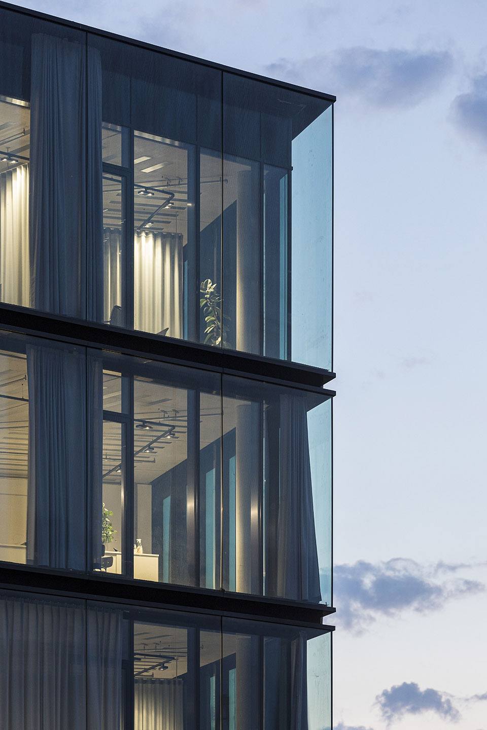 Baramundi Headquarters by HENN - 谷德设计网