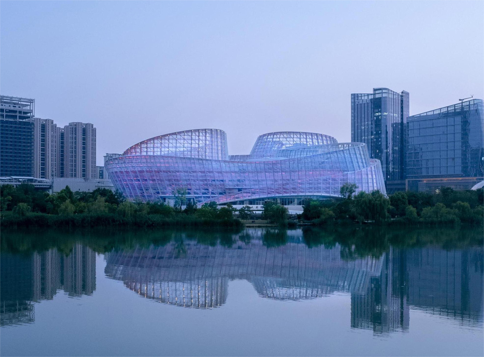Fuyang Grand Theater, China by THAD - 谷德设计网