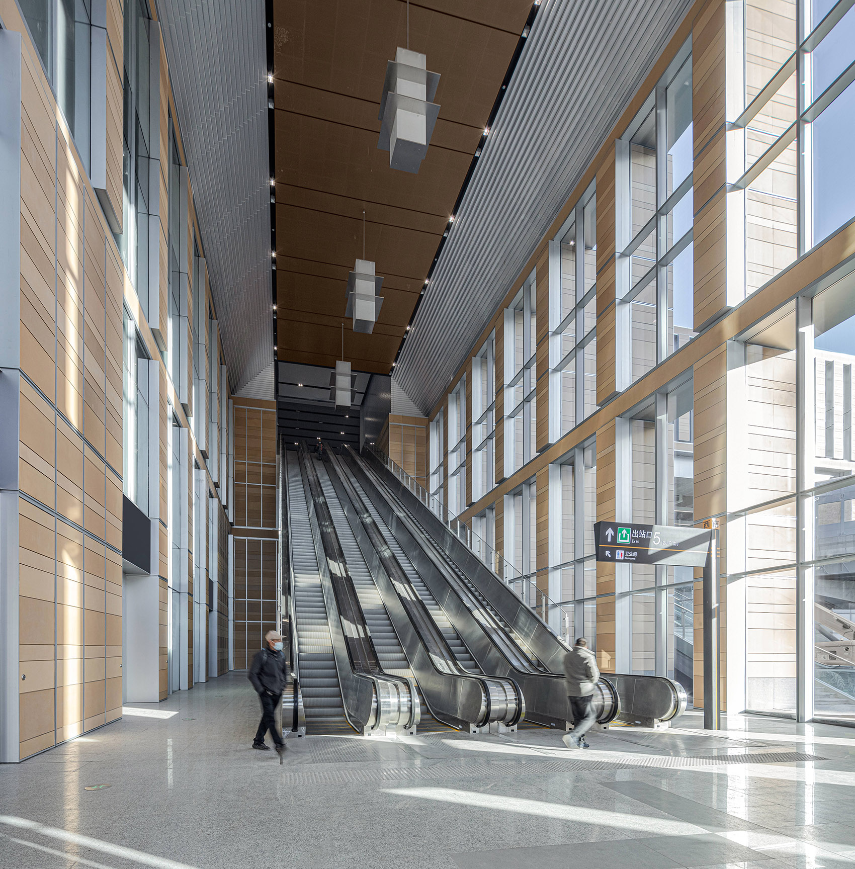 Beijing Fengtai Railway Station by gmp - 谷德设计网