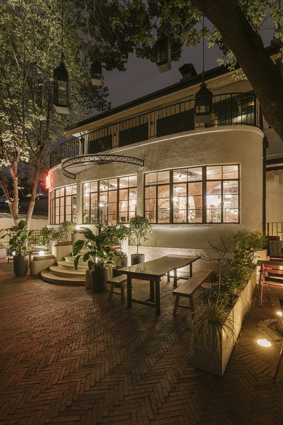 BLAZ – French cantine by Mirabeau Architecture - 谷德设计网