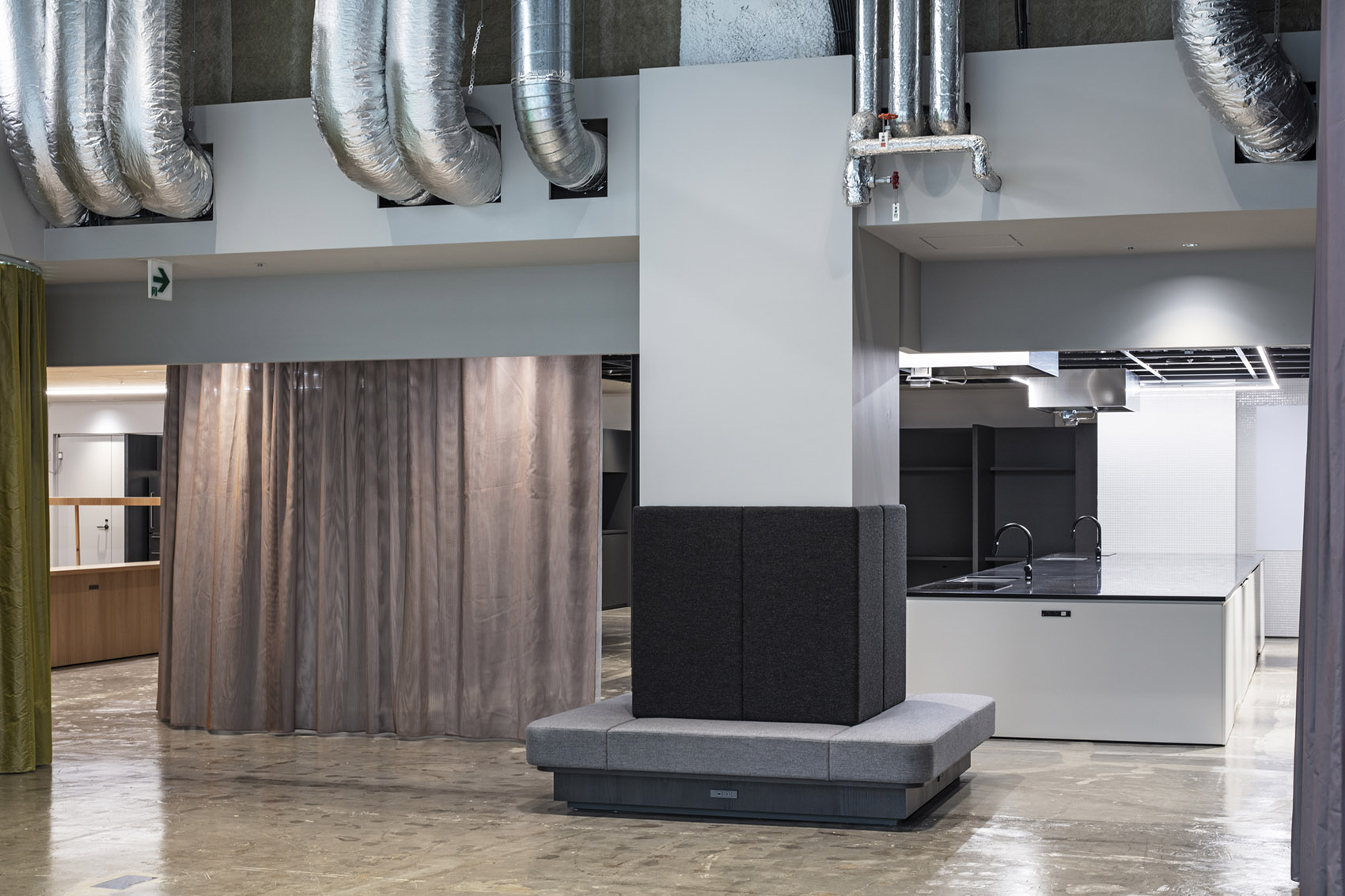 SA OFFICE&LABO by SAKUMAESHIMA - 谷德设计网