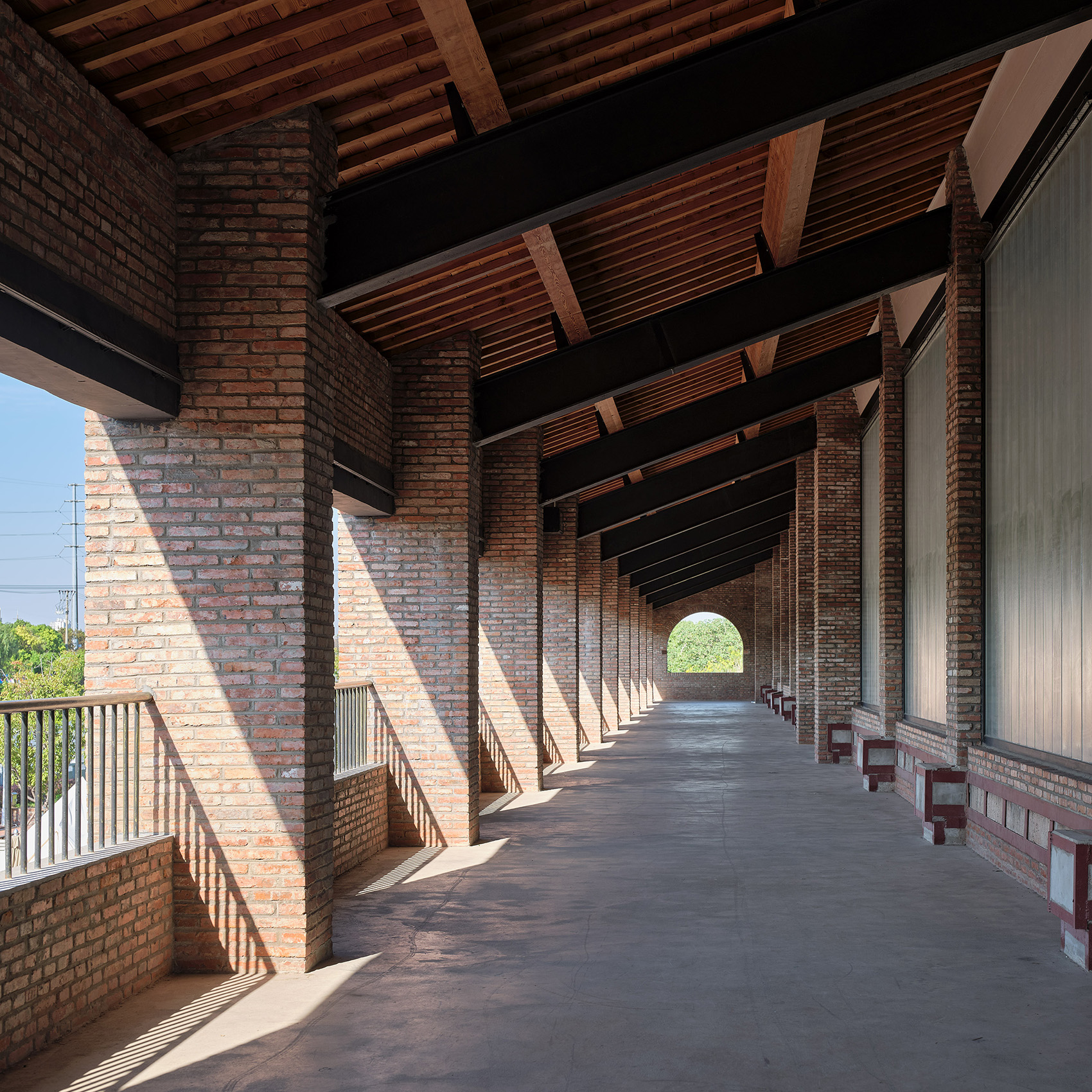 Renovation of a Hoffmann kiln in Pudong, China by HCCH Studio - 谷德设计网