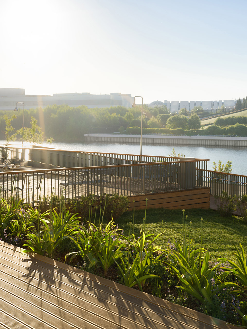 Poyma Embankment Park by Basis architectural bureau - 谷德设计网