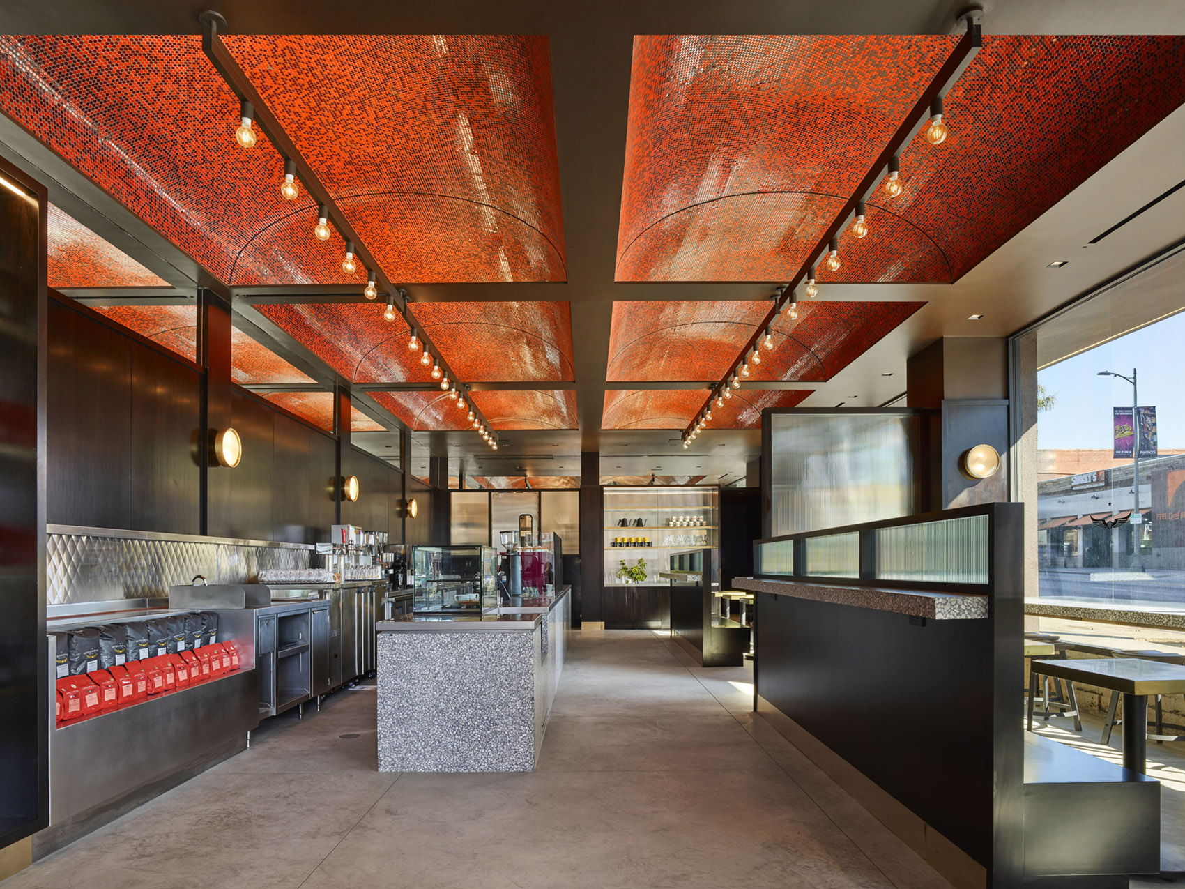 INTELLIGENSIA HOLLYWOOD by Standard Architecture - 谷德设计网