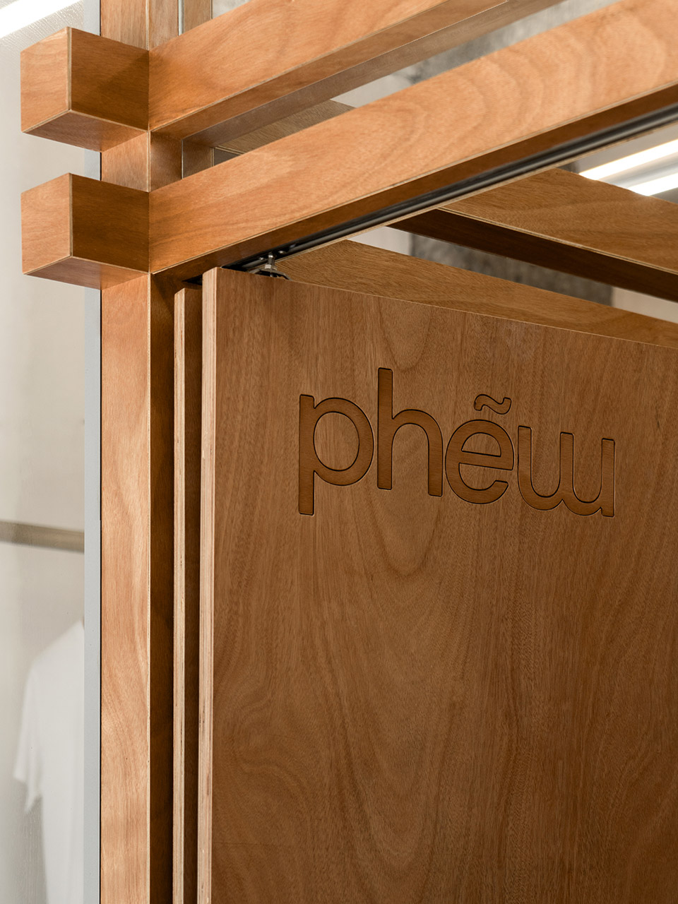 phew offline store by Say Architects - 谷德设计网