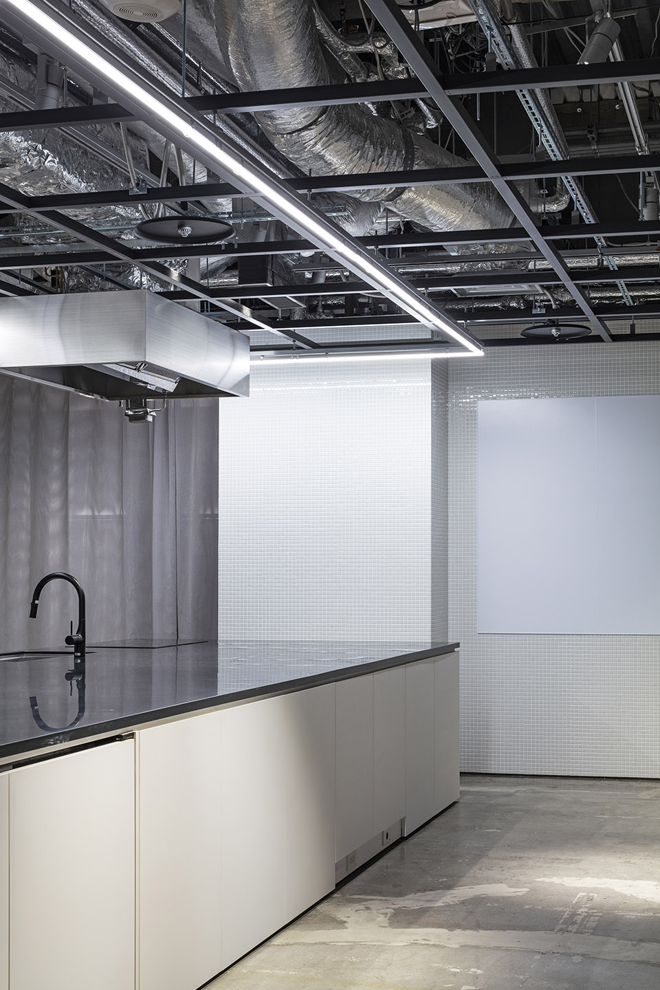 SA OFFICE&LABO by SAKUMAESHIMA - 谷德设计网