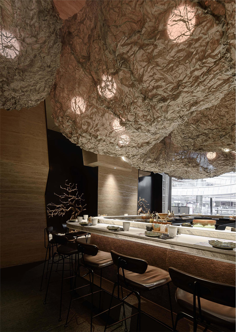 Grotto and Cloud Sushi Hanzo by CREDOHUS - 谷德设计网