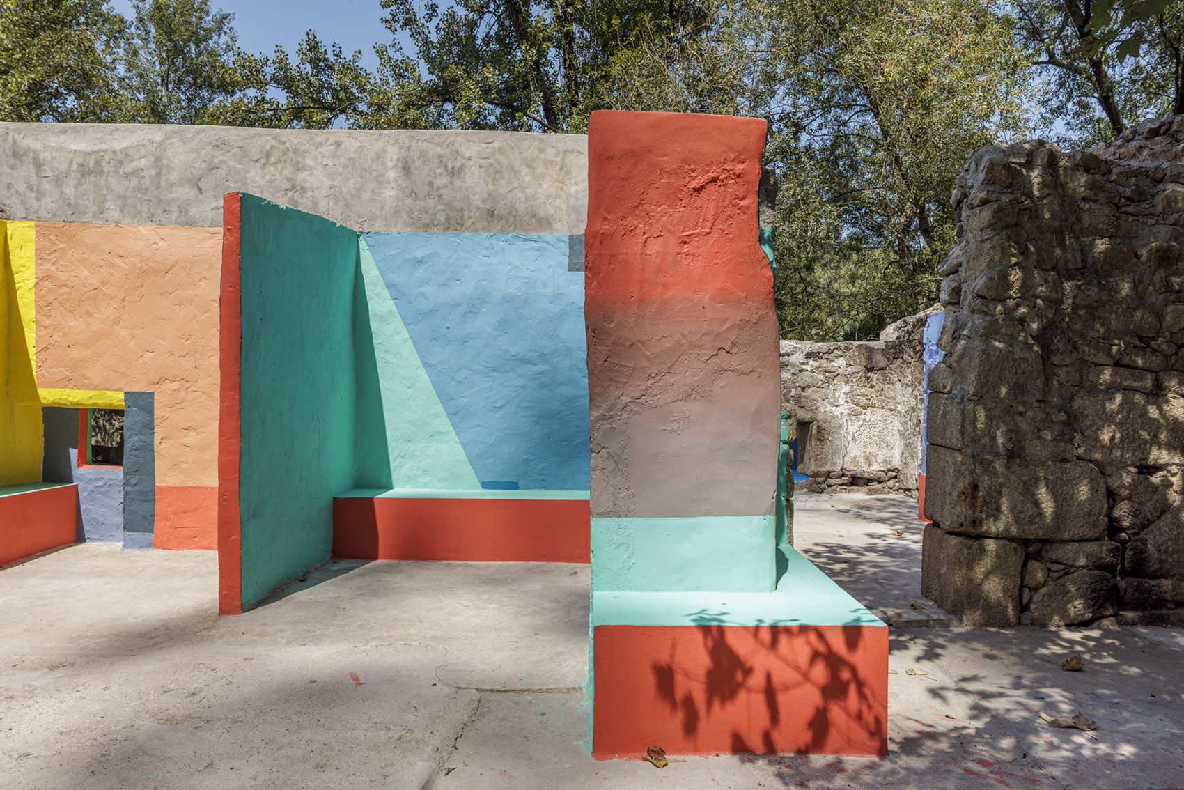 Escadinhas Footpaths by Paulo Moreira Architectures - 谷德设计网