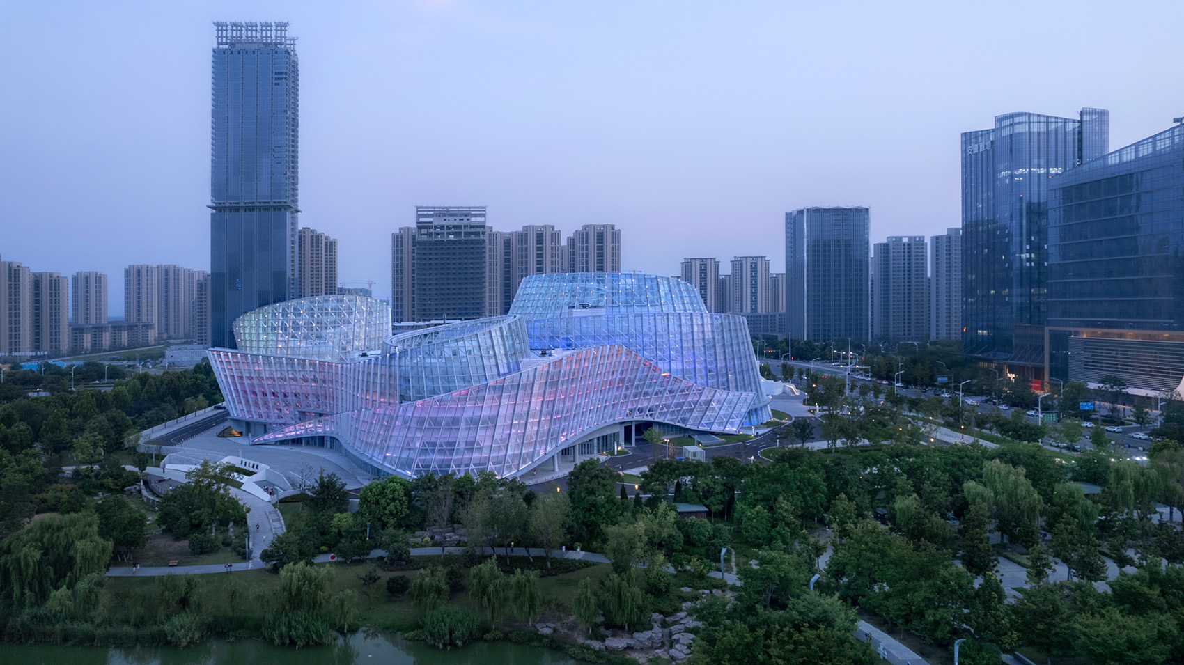 Fuyang Grand Theater, China by THAD - 谷德设计网