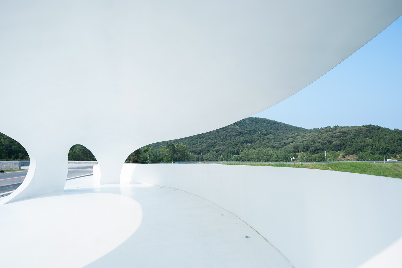 “One Leaf Tea Pavilion” in Rizhao Lanshan by Kong Xiangwei Studio - 谷德设计网