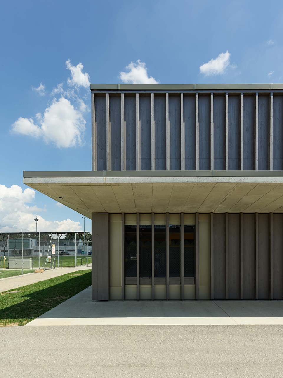 Les Vergers Sports Center, Meyrin, Geneva by AM Architectes - 谷德设计网