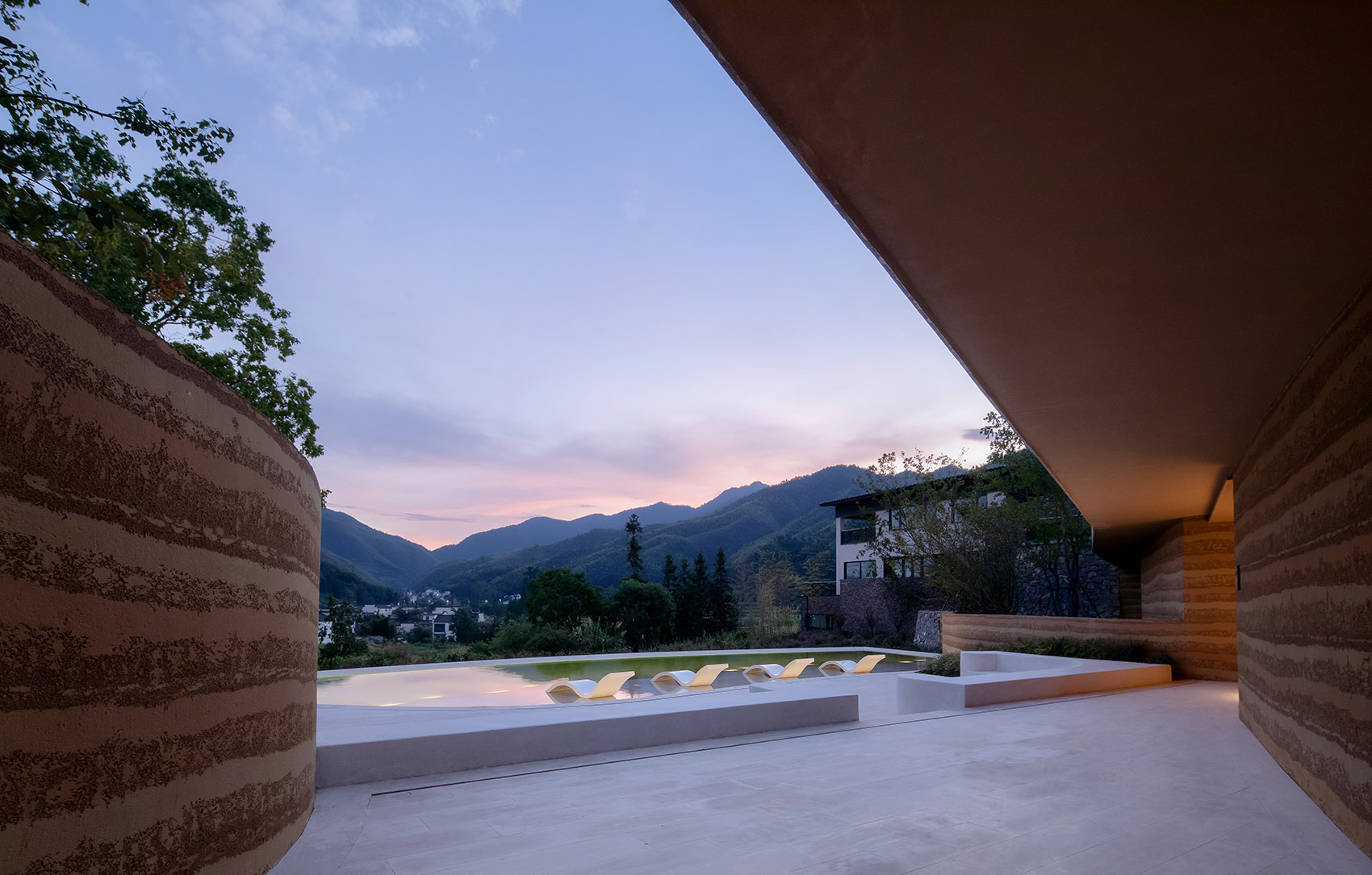 Huangshan Banyan Tree-Huangshan Cultural Village by HANCS Landscape ...
