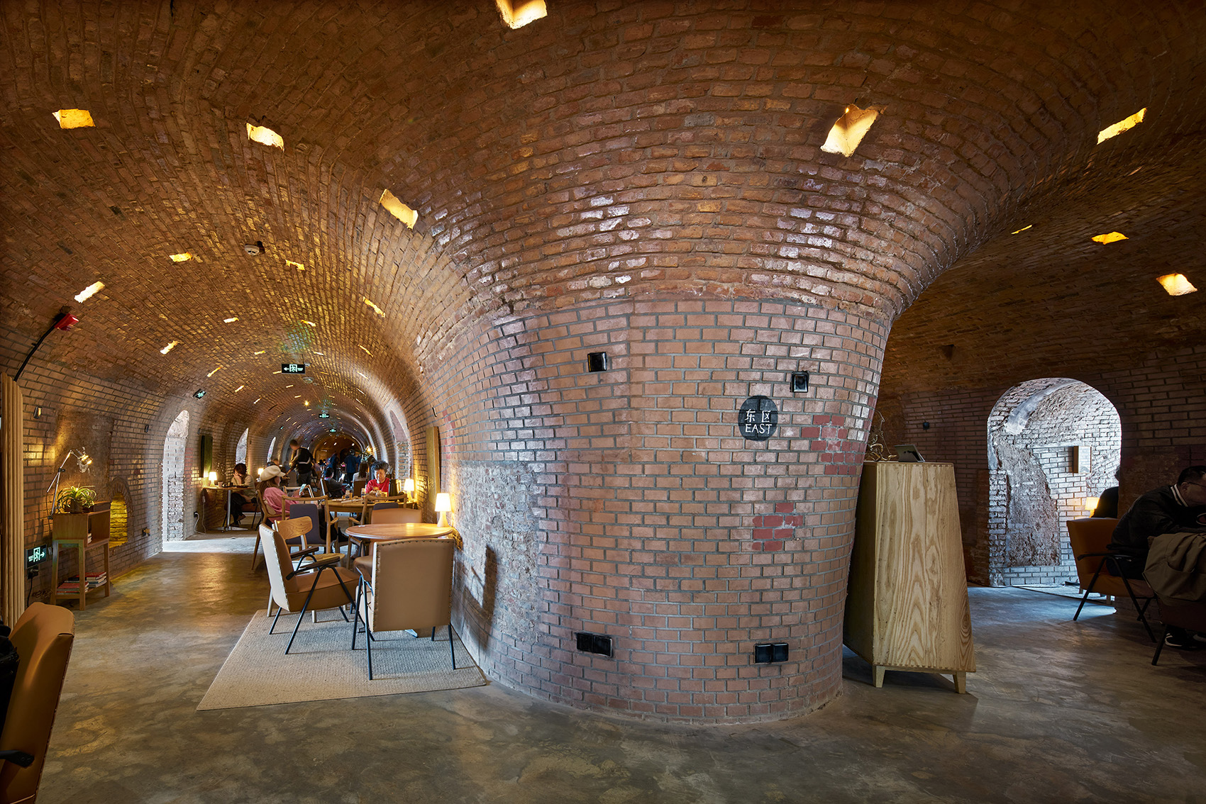 Renovation of a Hoffmann kiln in Pudong, China by HCCH Studio - 谷德设计网